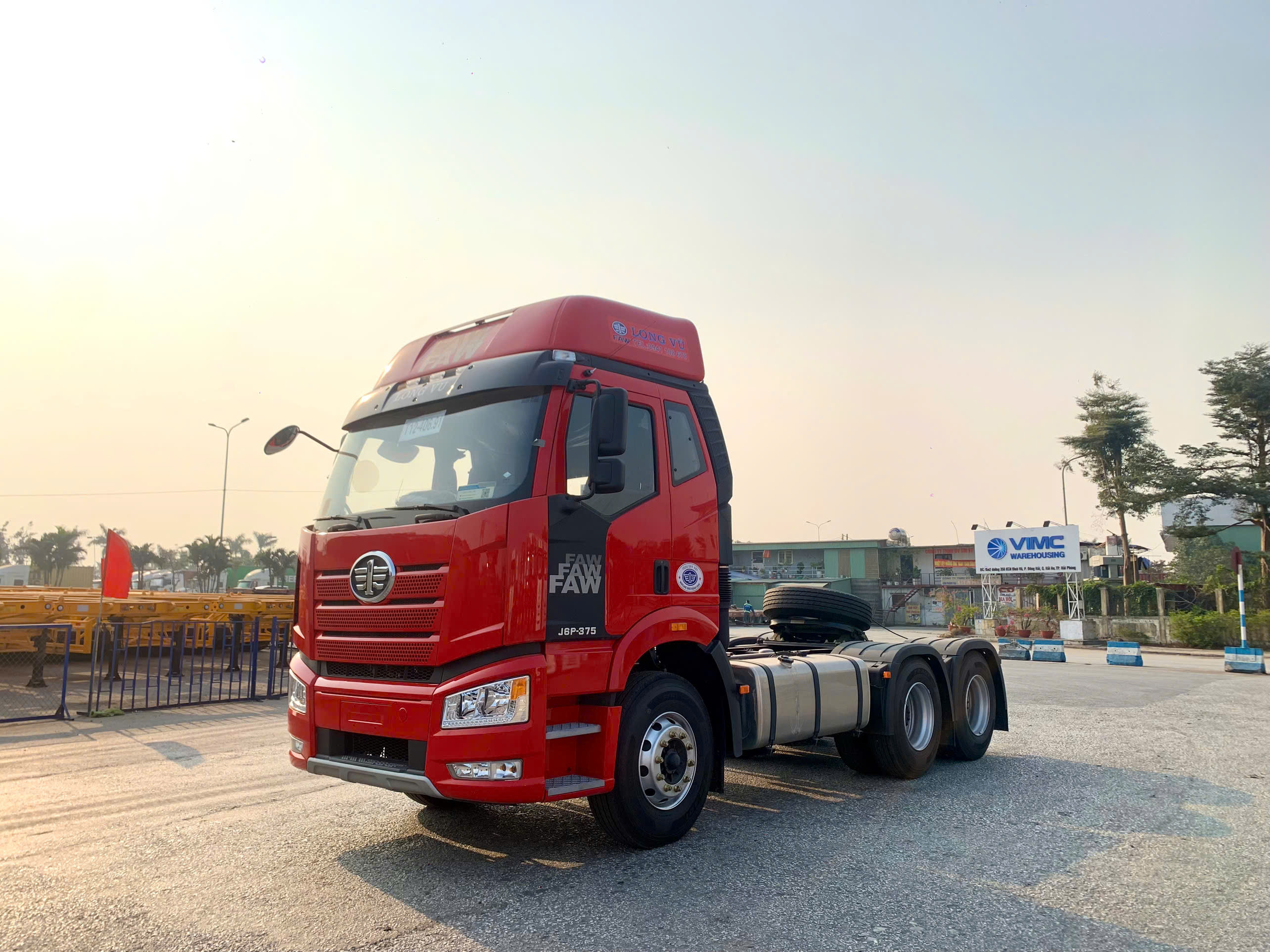 Xe đầu kéo Faw 2 Cầu J6P - 375 Hải Phòng | Xe đầu kéo Hải Phòng